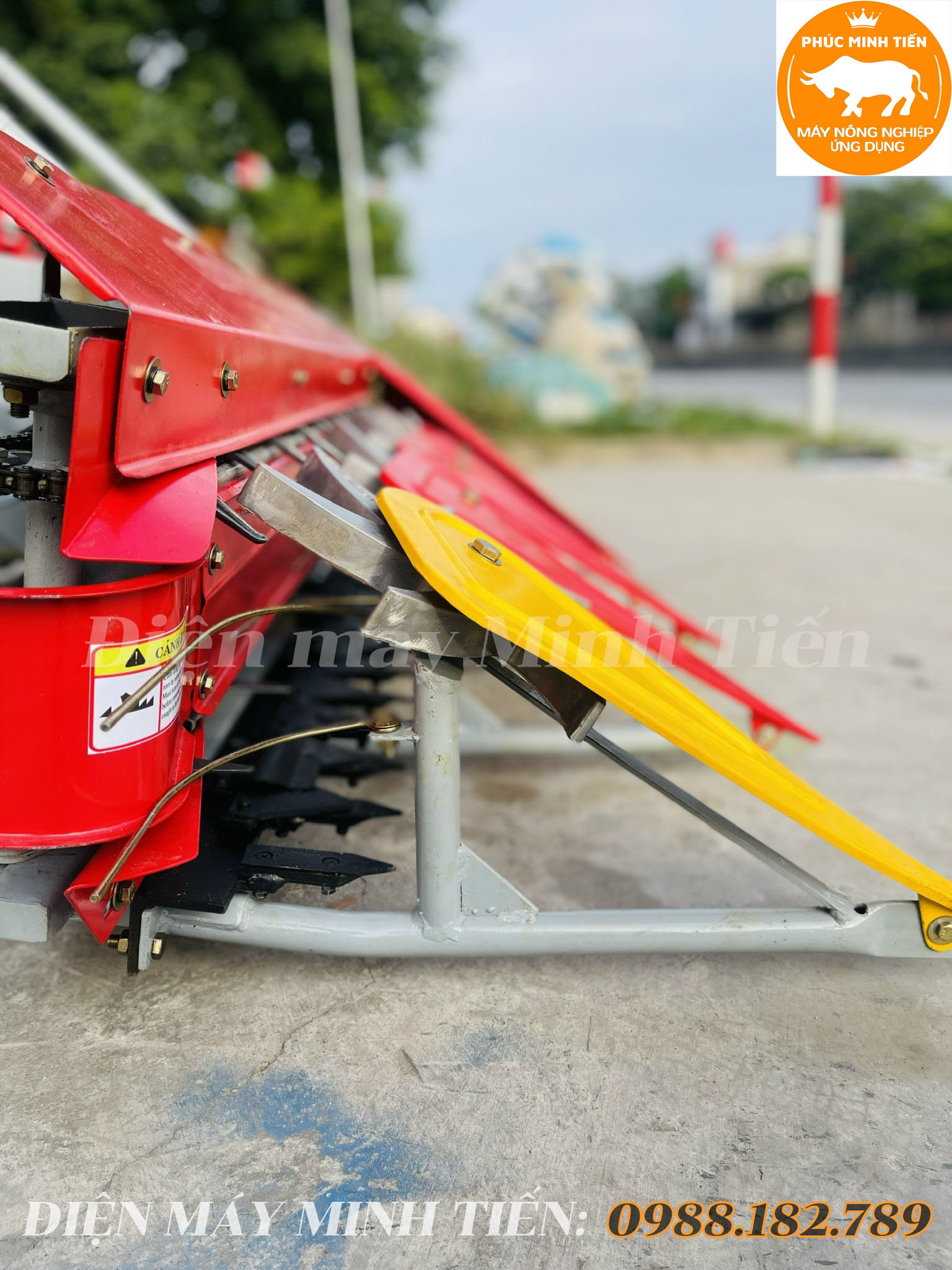 Máy gặt lúa xếp dãy - Phúc Minh Tiến
